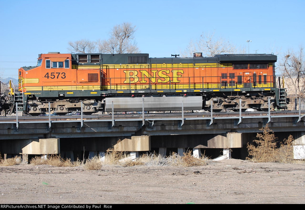 BNSF 4573